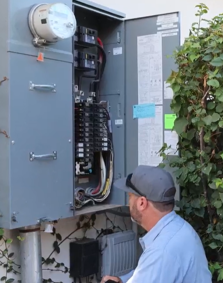 Emergency A/C Repair Services | Phoenix, AZ – Reeis